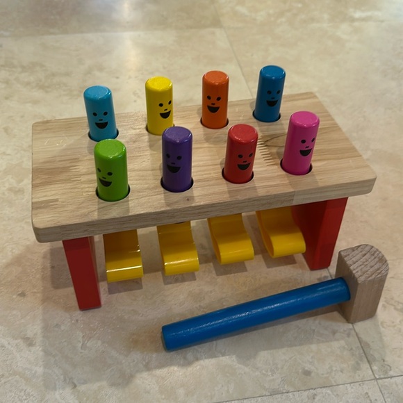 Melissa & Doug | Toys | Melissa Doug Deluxe Pounding Bench With Hammer ...